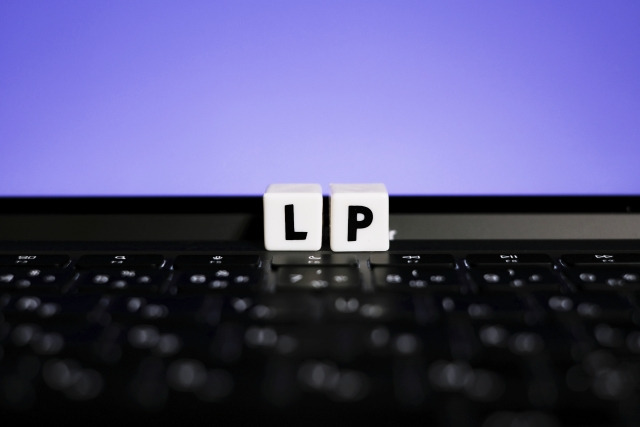 【プロが解説】初心者でも5分で分かる！LP制作の流れ | StockSun株式会社