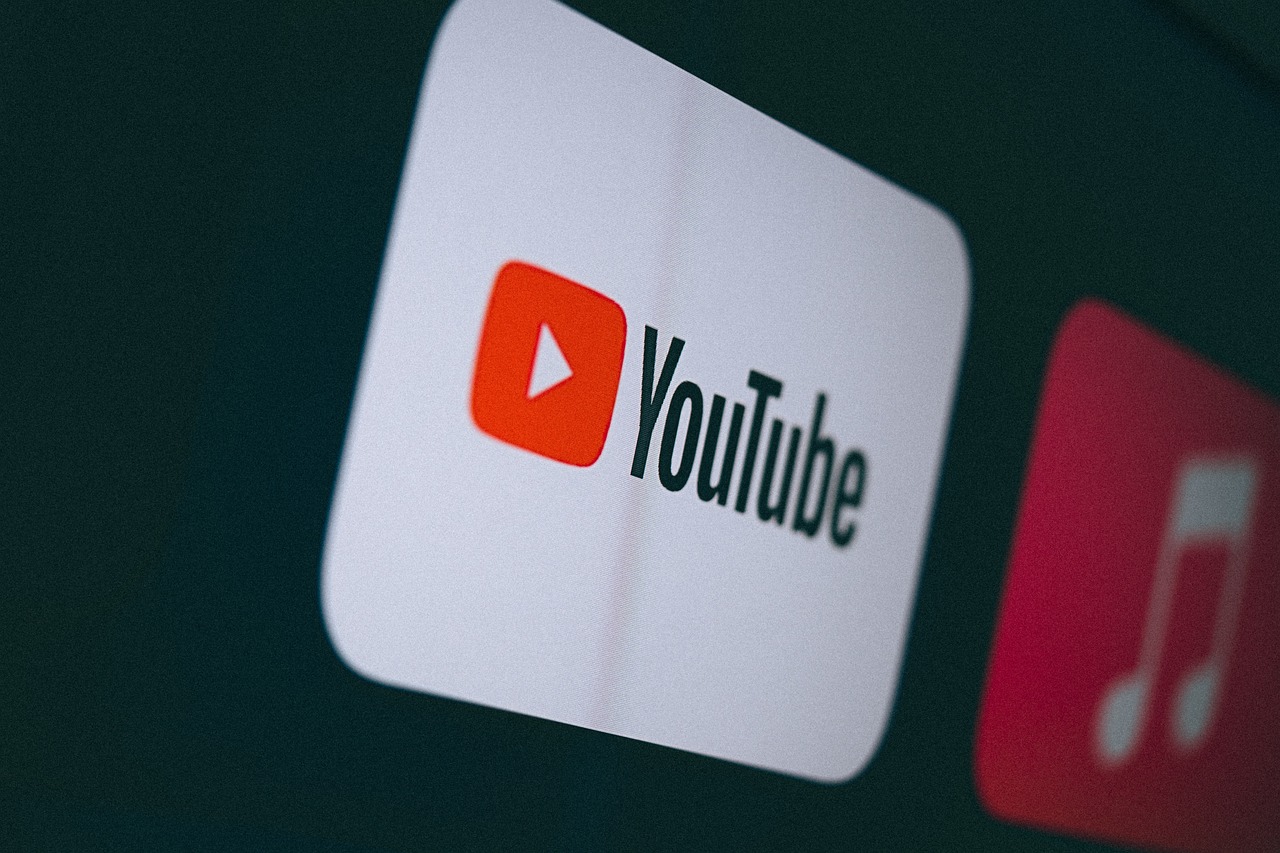 【保存版】YouTube撮影に必要な機材・場所・許可のすべて｜企業のはじめて動画撮影ガイド | StockSun株式会社
